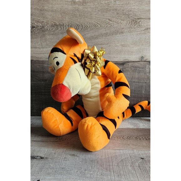 Disney | Toys | Vintage Disney Winnie The Pooh Tigger Gift Wrap ...